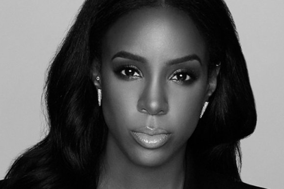 Music Legend To Perform Biggest Sydney Event Since 2000 Olympics ...