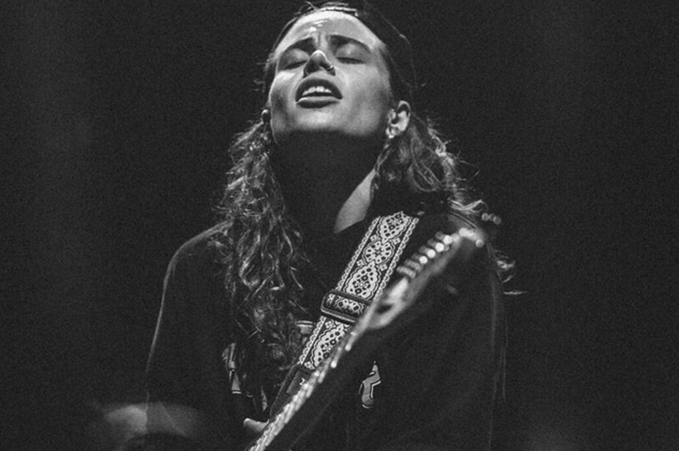 Tash Sultana Uses Record-breaking Margaret Court Arena Gig To Call Out ...