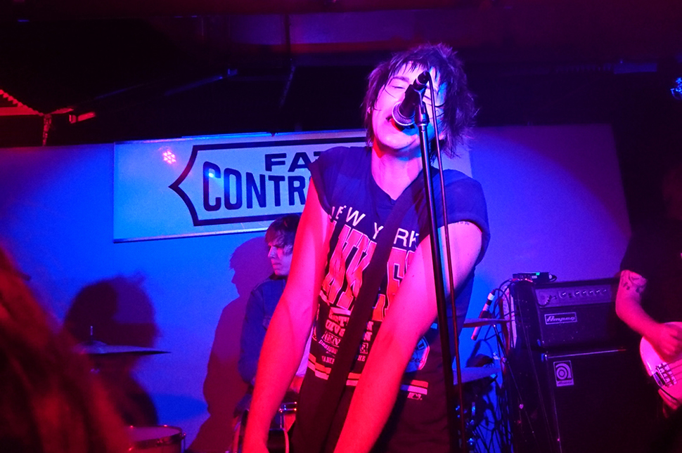 Live Review: The Delta Riggs, The Pretty Littles