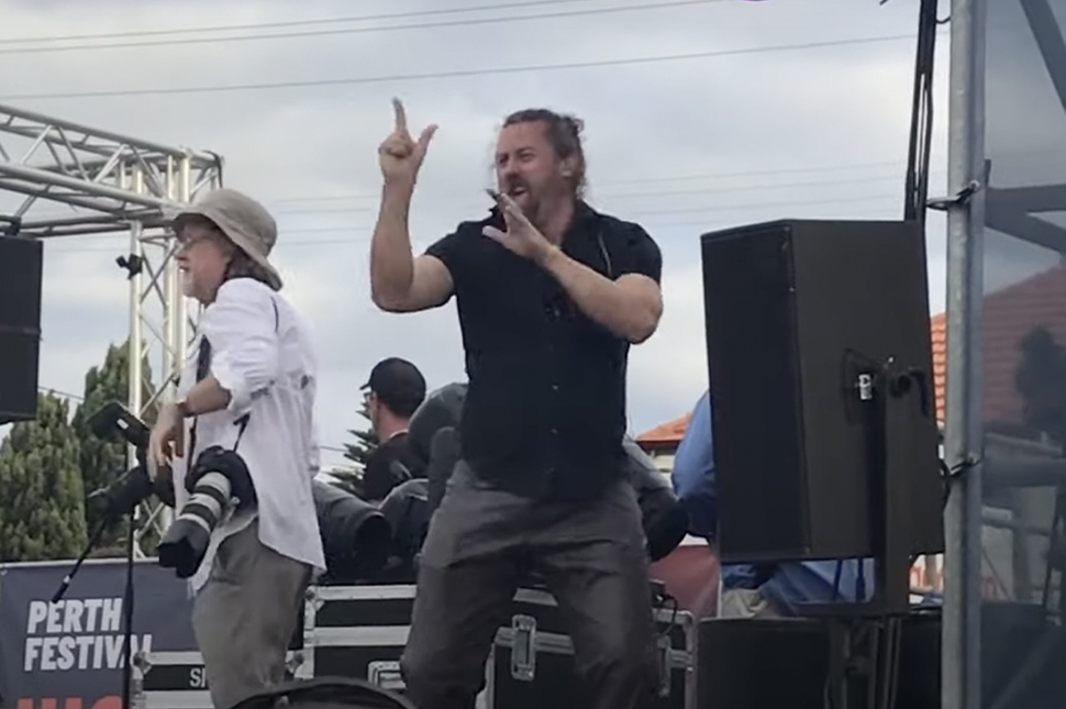 Auslan Interpretation At Gigs Isn't An 'Extra' - It's An Essential ...